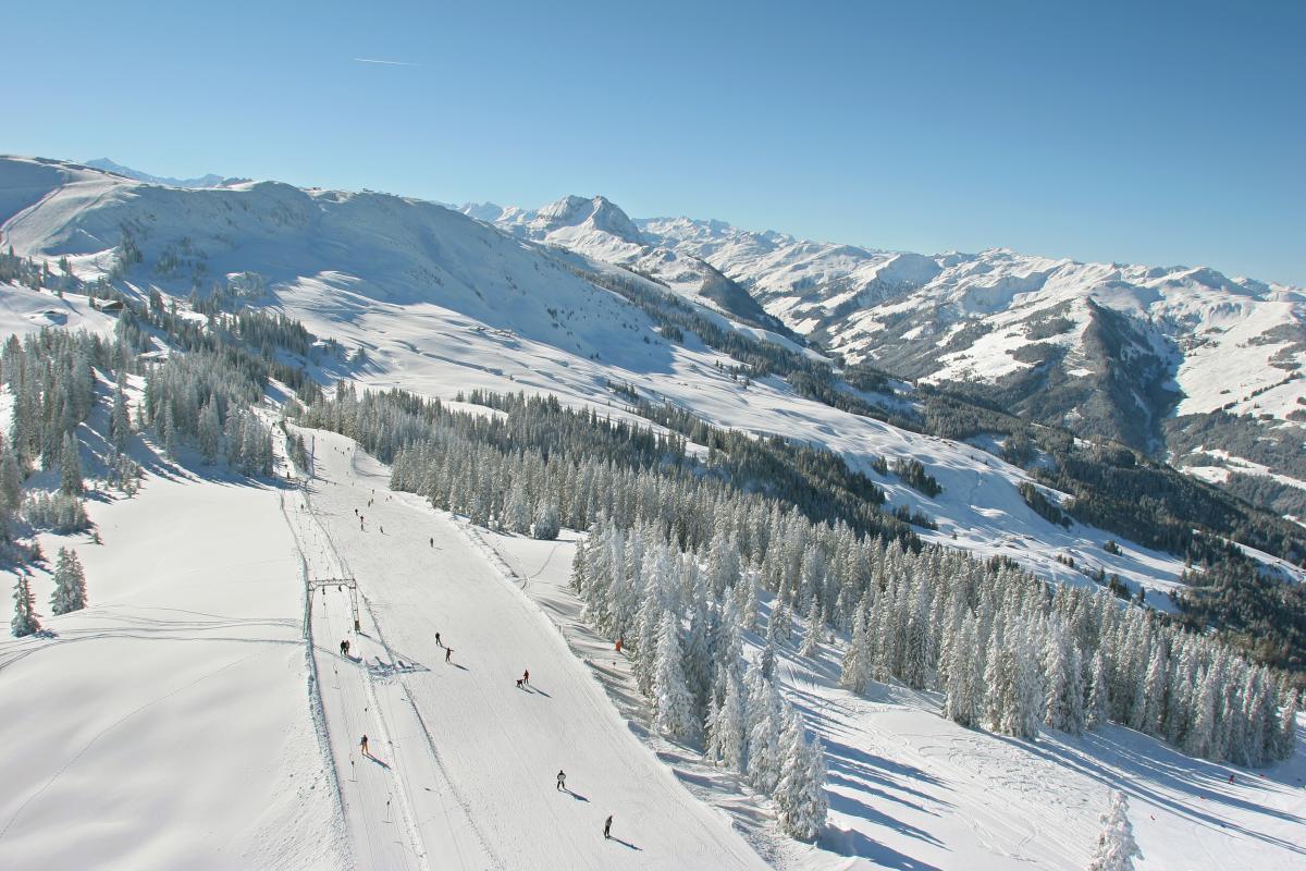 Skigebiet KitzSki » Angebote für Skivergnügen in Kitzbühel | HOFER REISEN